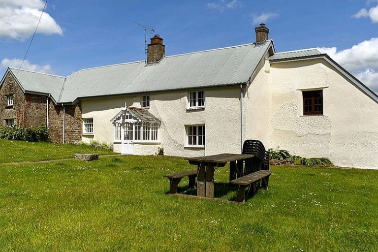 Well Farm Cottages & Glamping – SELF-CATERING ACCOMMODATION